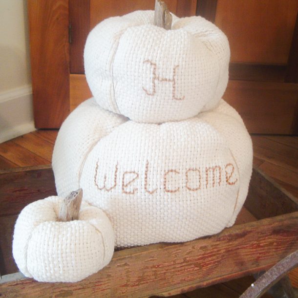 Free Fabric Pumpkin Pattern and Sewing Tutorial - Angie Holden The ...