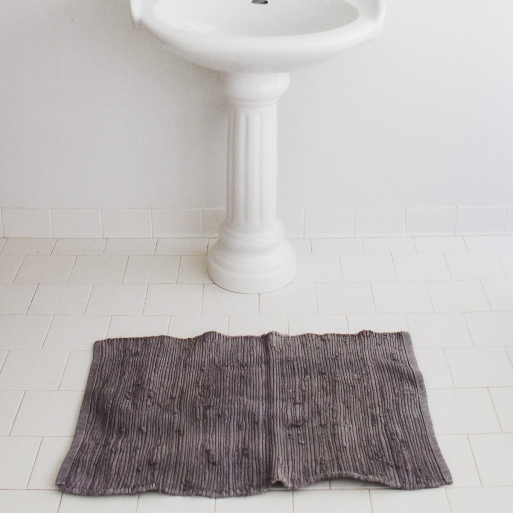 How to Dye Your Rugs in 5 Easy Steps - Angie Holden The Country Chic ...