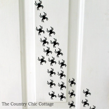 DIY Halloween Spider Decorations For Your Door - Angie Holden The ...