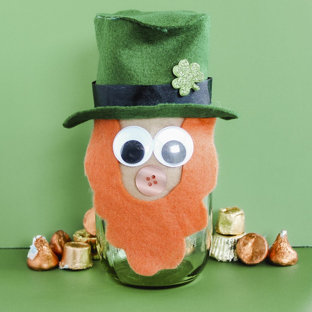 Leprechaun Craft: Mason Jar for Saint Patrick's Day - Angie Holden The ...