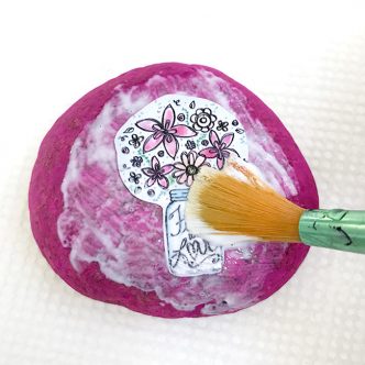 Easy Decorative Garden Stones - Angie Holden The Country Chic Cottage