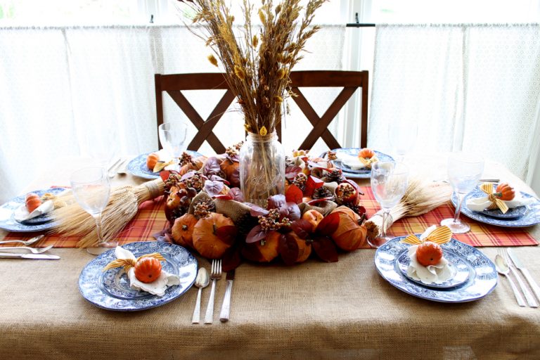 DIY Thanksgiving Tablescape | The Country Chic Cottage