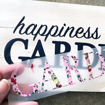 Make an Easy Mini Garden Sign - Angie Holden The Country Chic Cottage