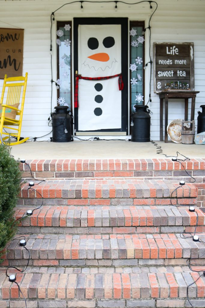DIY Snowman Door Decorations - Angie Holden The Country Chic Cottage