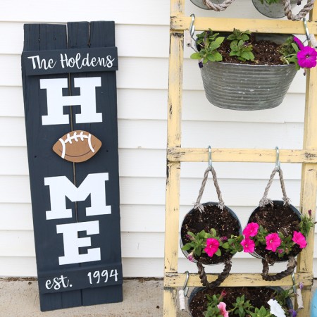 Easy To Make DIY Home Wreath Sign | The Country Chic Cottage