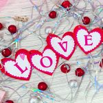 Easy Valentine's Day Banner with Your Cricut - Angie Holden The Country ...