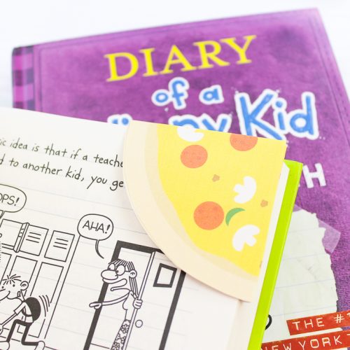 Free Printable DIY Bookmark Corners for Kids - Angie Holden The Country ...