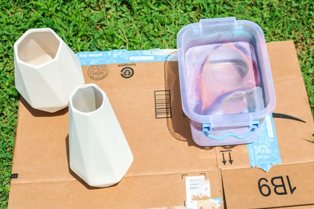 Beginner's Guide to Marble Effect Spray Paint - Angie Holden The ...