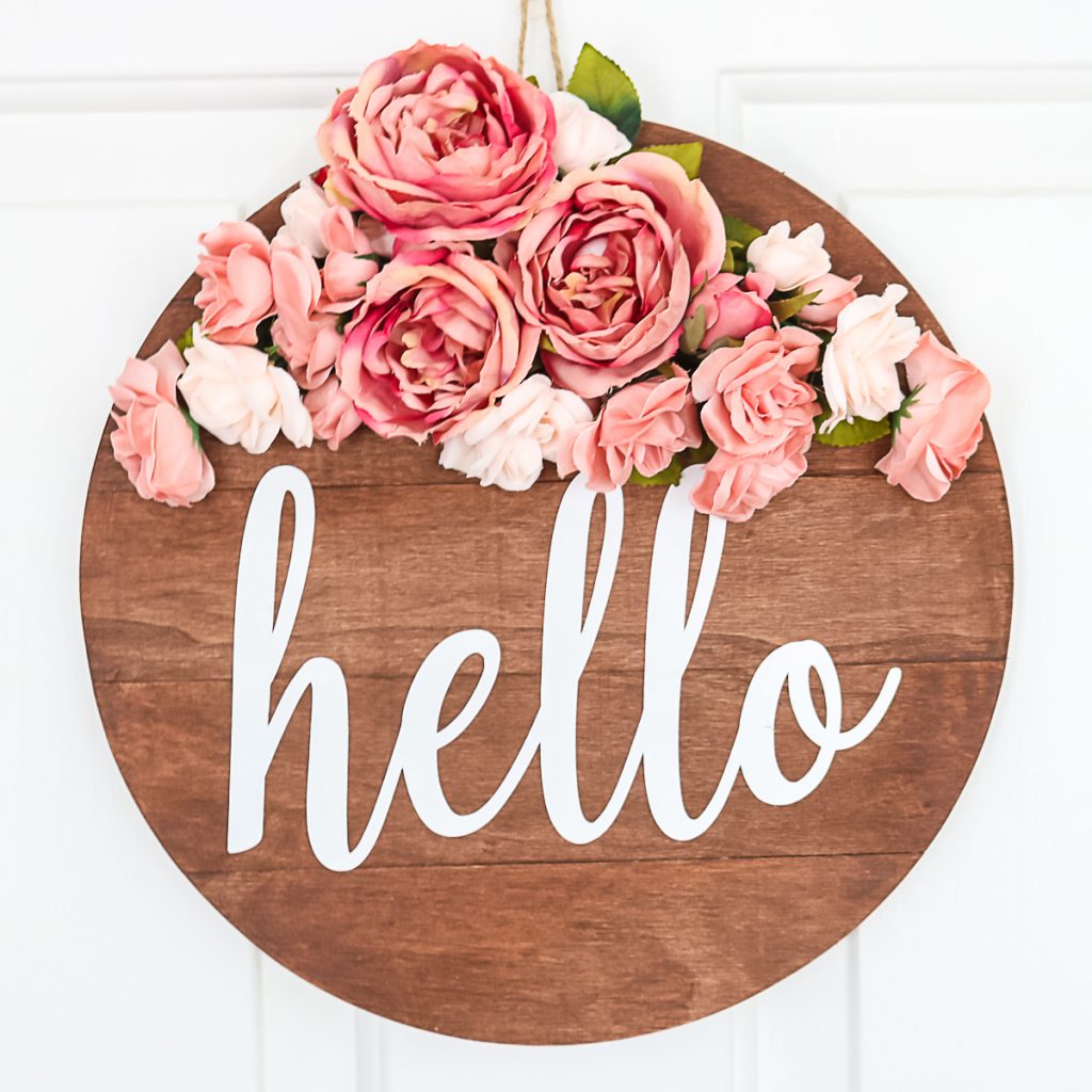 DIY Round Wood Door Hanger with a Cricut Machine - Angie Holden The ...