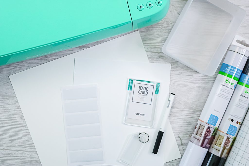 Cricut Waterproof Labels: 3 Ways to Make Them - Angie Holden The ...