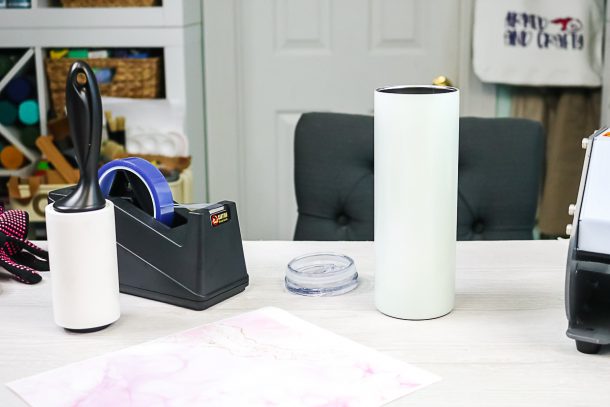 How to Use a Tumbler Press for Tumblers and Mugs - Angie Holden The ...