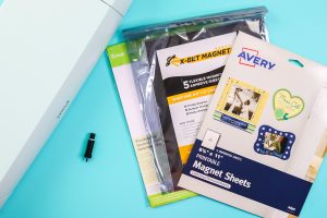 Cricut Magnet Sheets: How to Cut Magnets with a Cricut - Angie Holden ...
