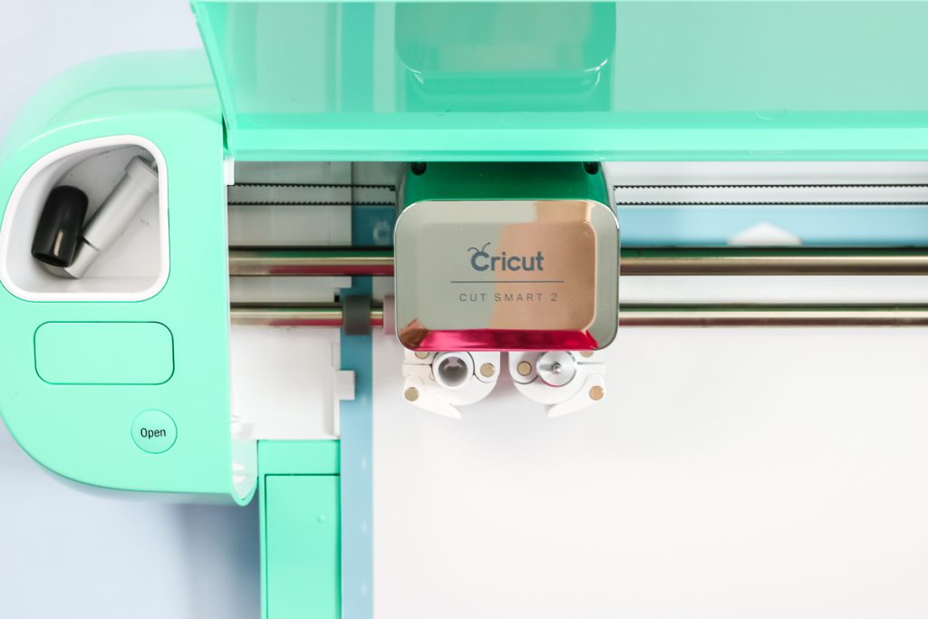 Cricut Coasters: How to Add Vinyl to Coasters - Angie Holden The ...