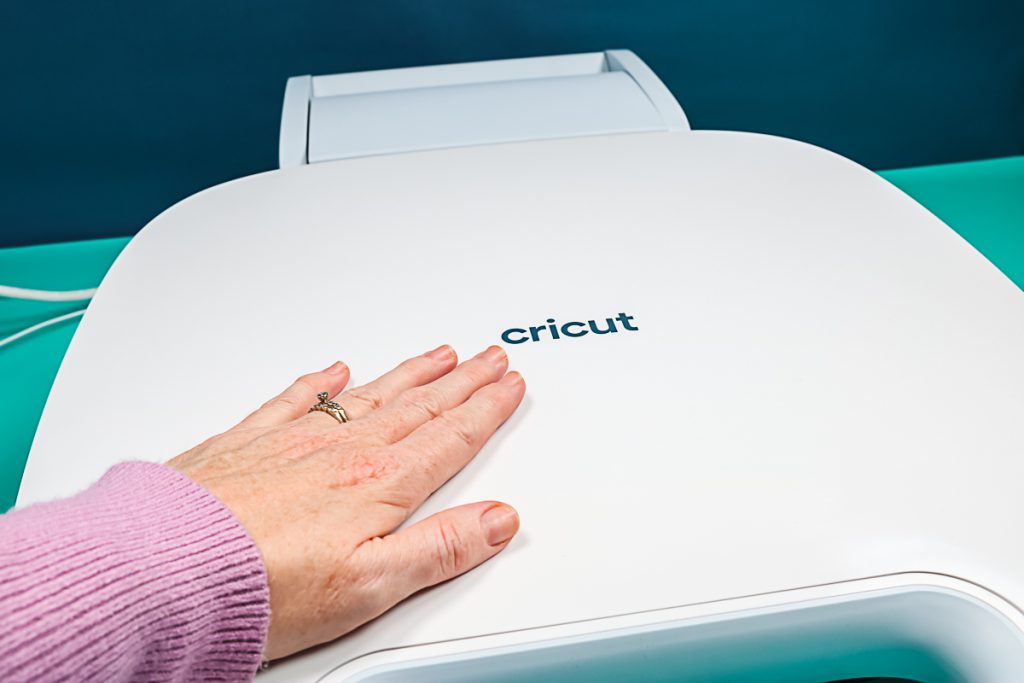 Cricut AutoPress: Your Get Started Guide - Angie Holden The Country ...