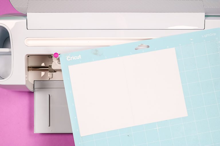 Cricut Cutaway Cards on a Cricut Joy, Explore, or Maker - Angie Holden ...