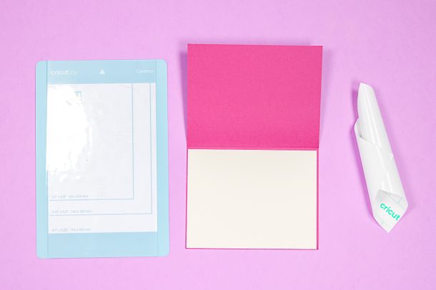 Cricut Cutaway Cards on a Cricut Joy, Explore, or Maker - Angie Holden ...