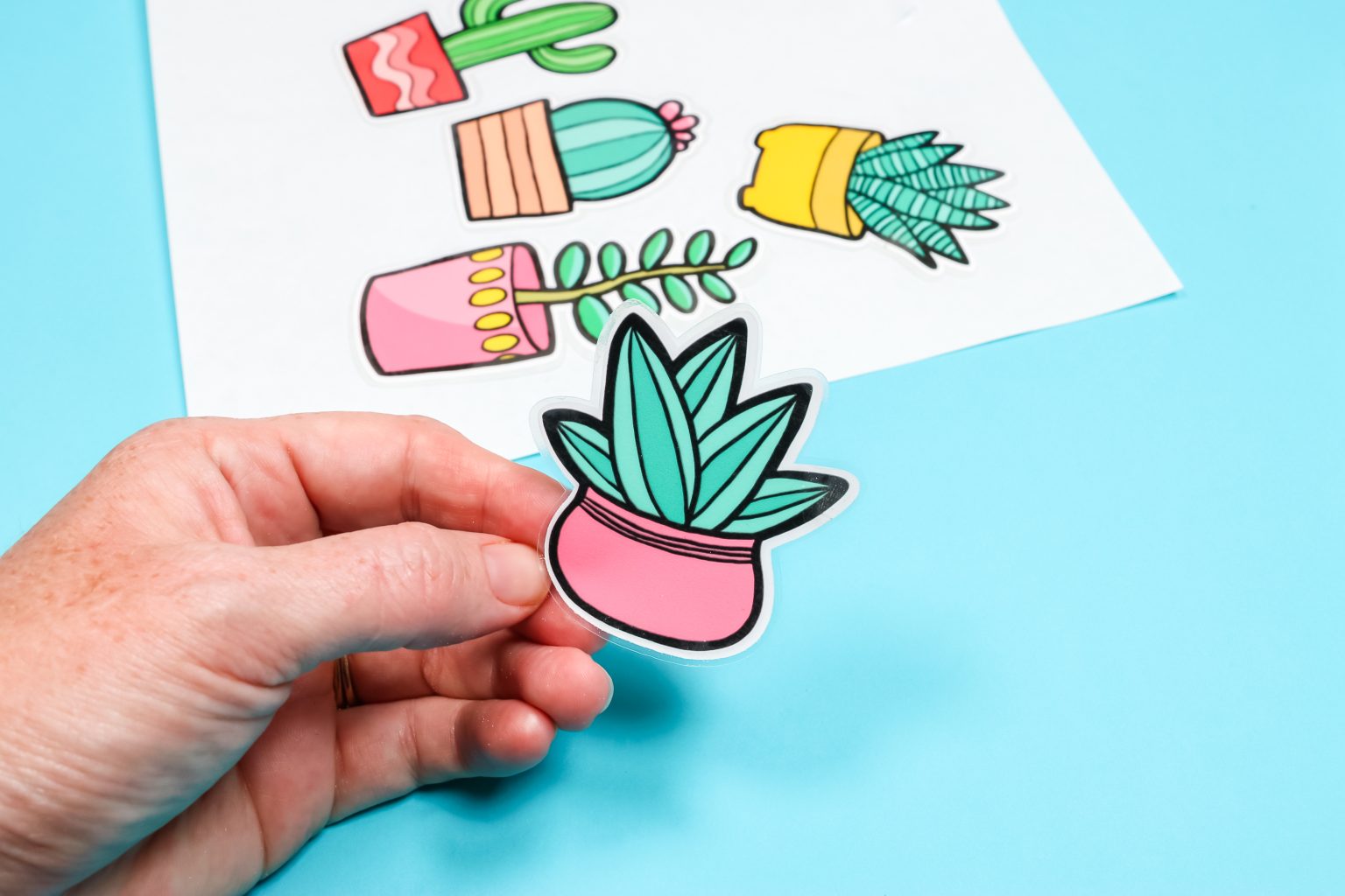 Cricut Laminate Stickers: Two Ways to Make Them - Angie Holden The ...