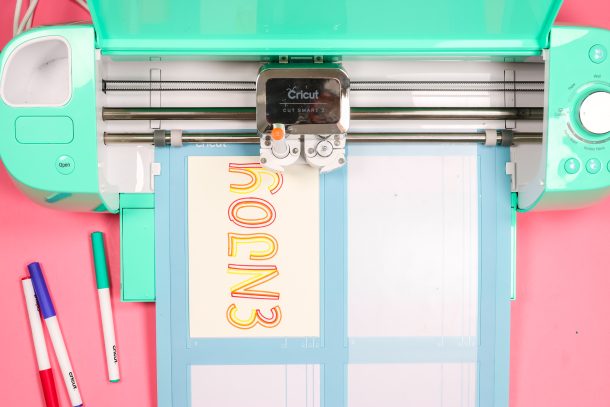 How to Use Cricut Watercolor Markers and Cards - Angie Holden The ...