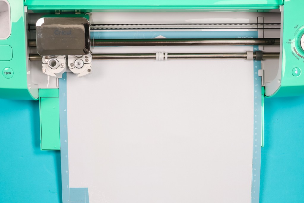 Cricut Window Cling: How and When to Use It - Angie Holden The Country ...