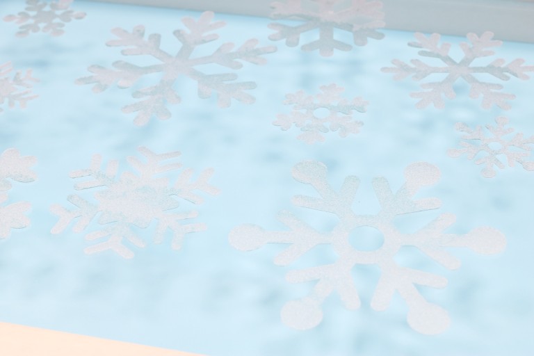 Cricut Window Cling: How and When to Use It - Angie Holden The Country ...