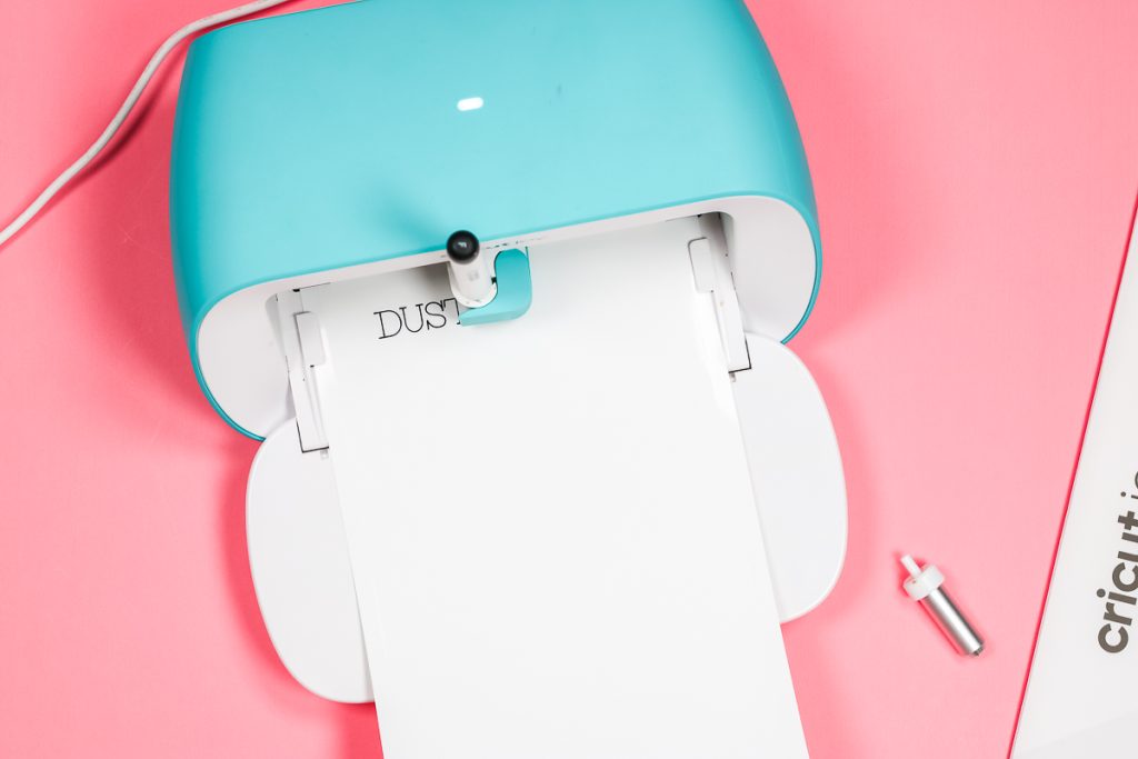 How To Make Labels With Any Cricut Machine - Angie Holden The Country ...