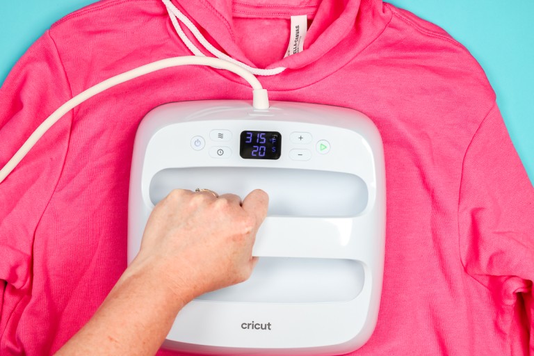 Reflective HTV: Which Brand Should You Use? - Angie Holden The Country ...