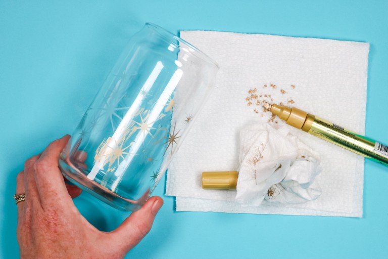 How to Color Glass Etching in Minutes - Angie Holden The Country Chic ...