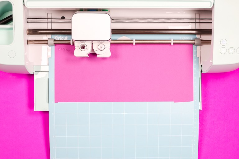 How to Cut Intricate Cuts on Cardstock with a Cricut - Angie Holden The ...