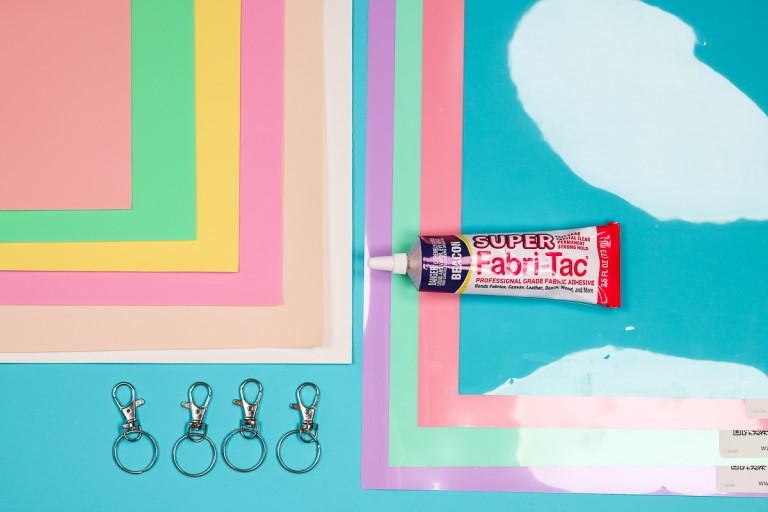 DIY Name Keychains with a Cricut Machine - Angie Holden The Country ...