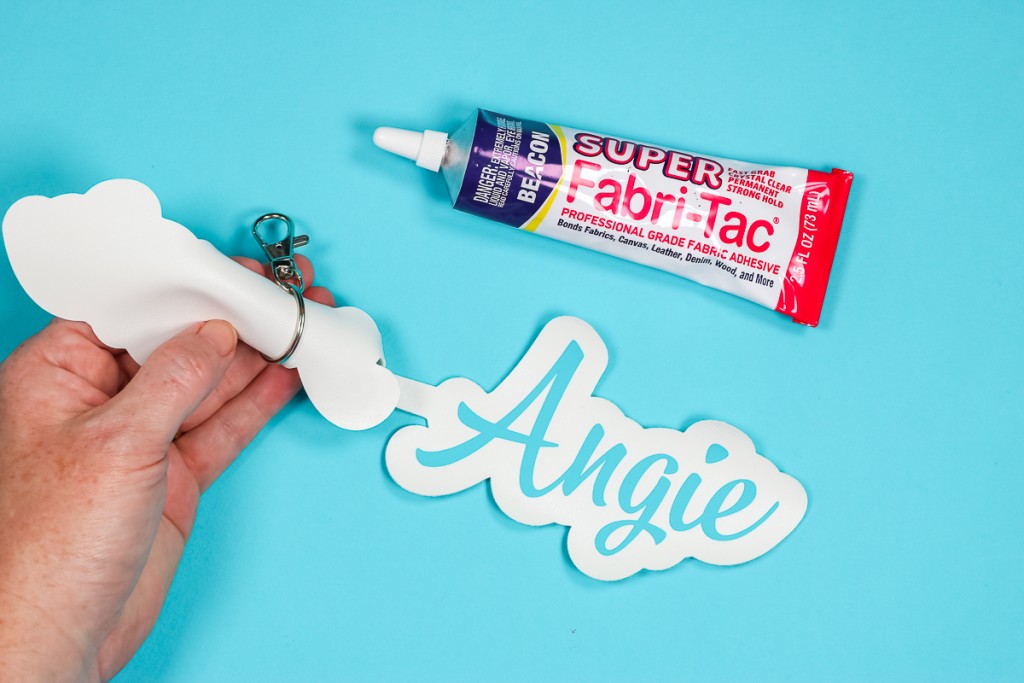 DIY Name Keychains with a Cricut Machine - Angie Holden The Country ...