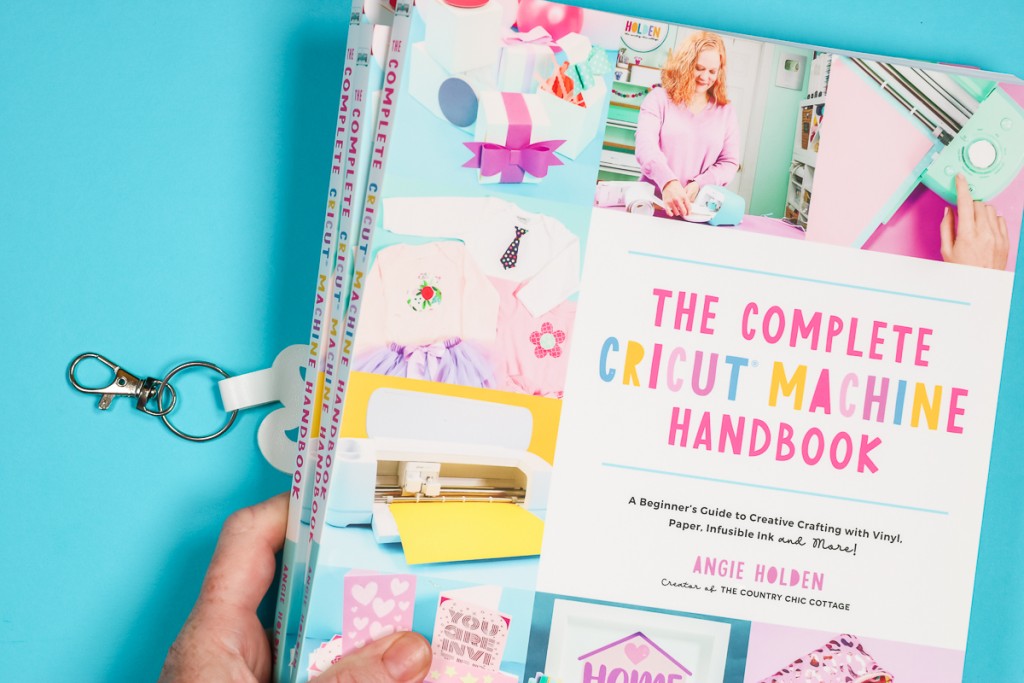 DIY Name Keychains with a Cricut Machine - Angie Holden The Country ...