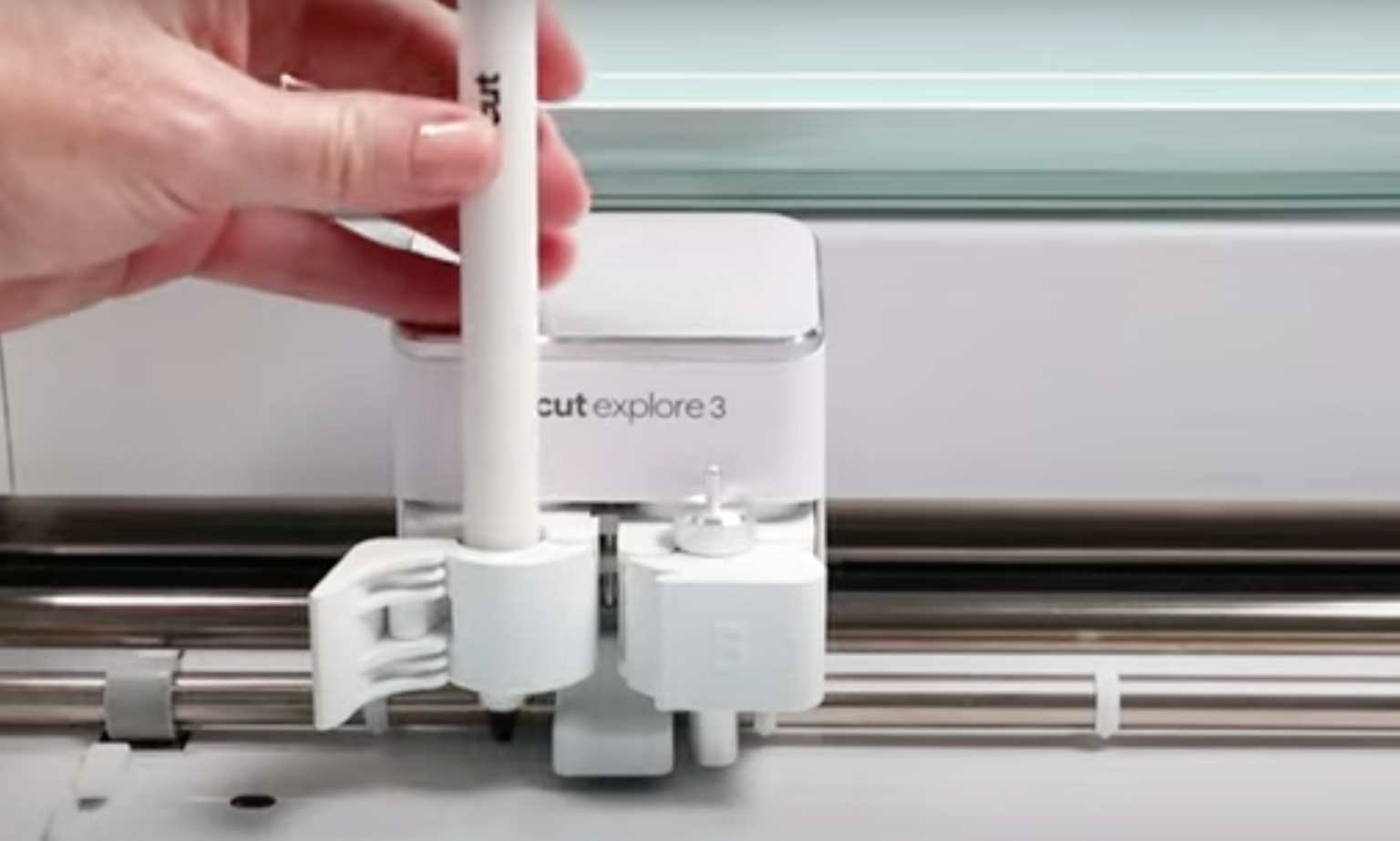 How to Use Cricut Permanent Markers on ANY Surface - Angie Holden The ...