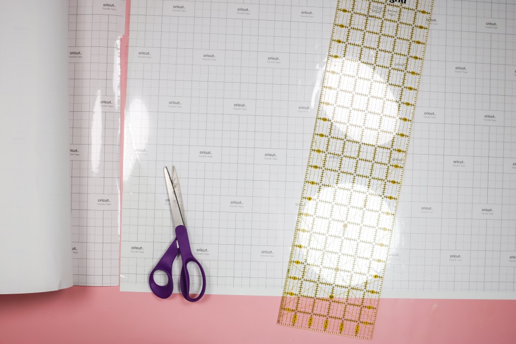 How to Apply Large Vinyl Decals to Walls - Angie Holden The Country ...