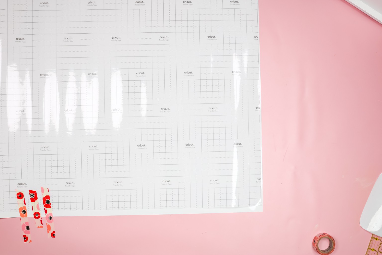 How to Apply Large Vinyl Decals to Walls - Angie Holden The Country ...