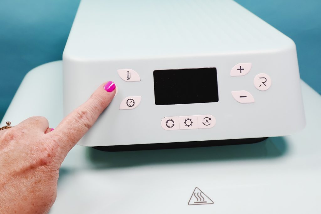 HTVRONT Auto Heat Press Review - Angie Holden The Country Chic Cottage