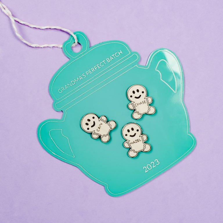 How to Make a Personalized Glowforge Christmas Ornament - Angie Holden ...