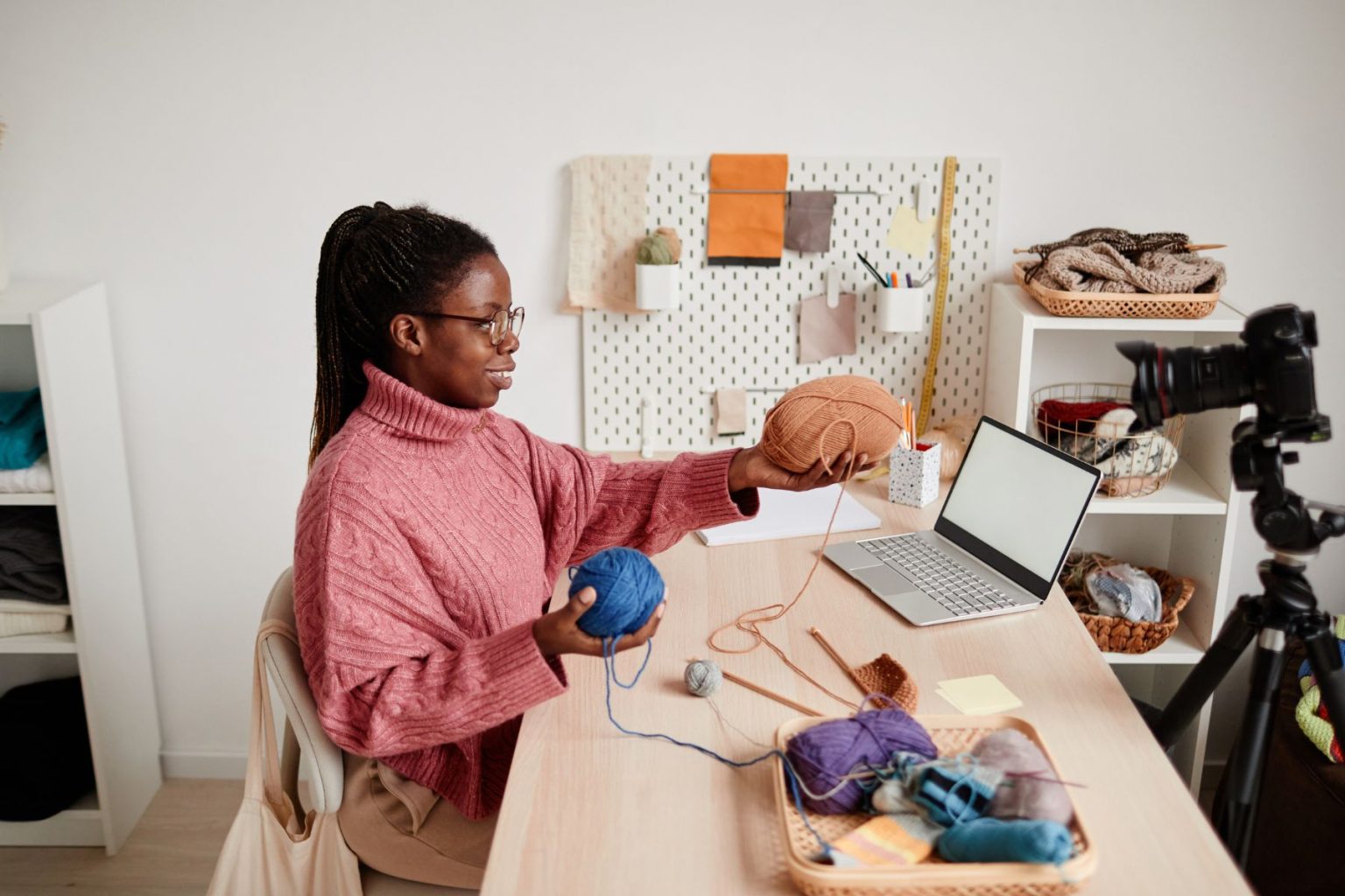 14 Tips for Selling Handmade Items the RIGHT Way! - Angie Holden The ...