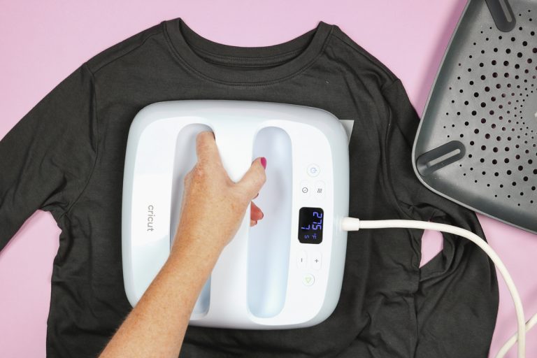 How to Use Siser PureHT with a Cricut Machine - Angie Holden The ...