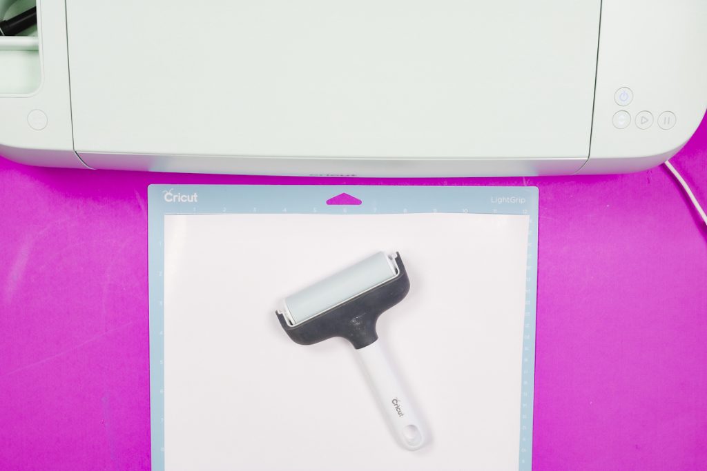 How to Make a Side Bow Sweatshirt with HTV - Angie Holden The Country ...