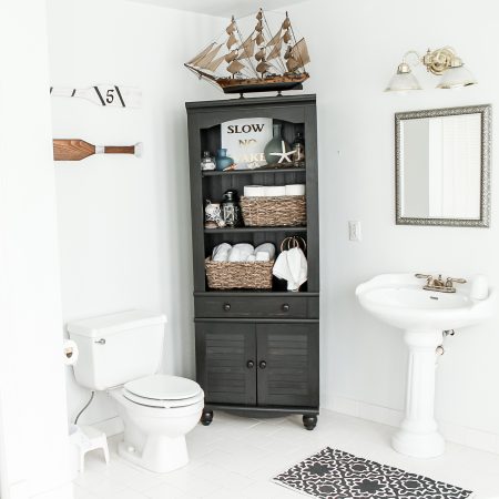 Nautical Themed Bathroom Design - Angie Holden The Country Chic Cottage