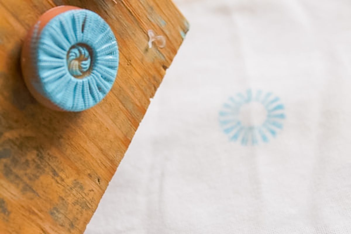 Button Stamped Table Runner - Angie Holden The Country Chic Cottage